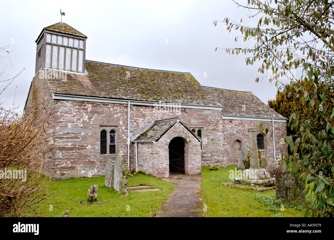 Vernacular church window hi-res stock photography and images - Alamy