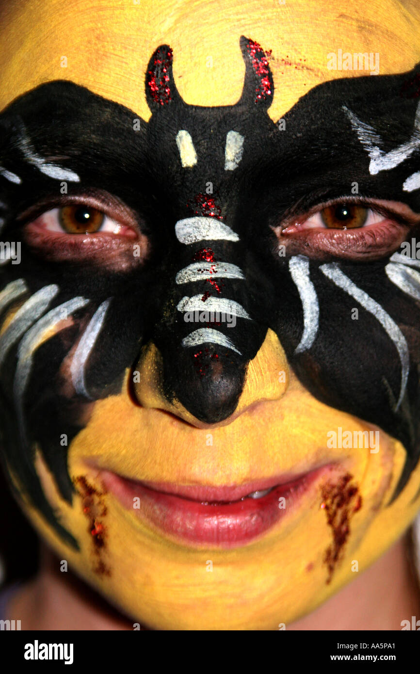 Face painting bat hi-res stock photography and images - Alamy