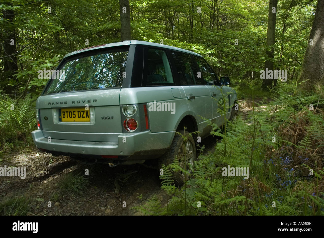 Range Rover series 3 on a muddy track in herefordshire, England Stock ...