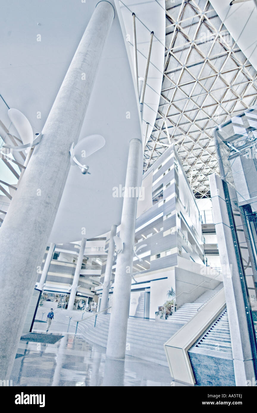 Futuristic space building hi-res stock photography and images - Alamy