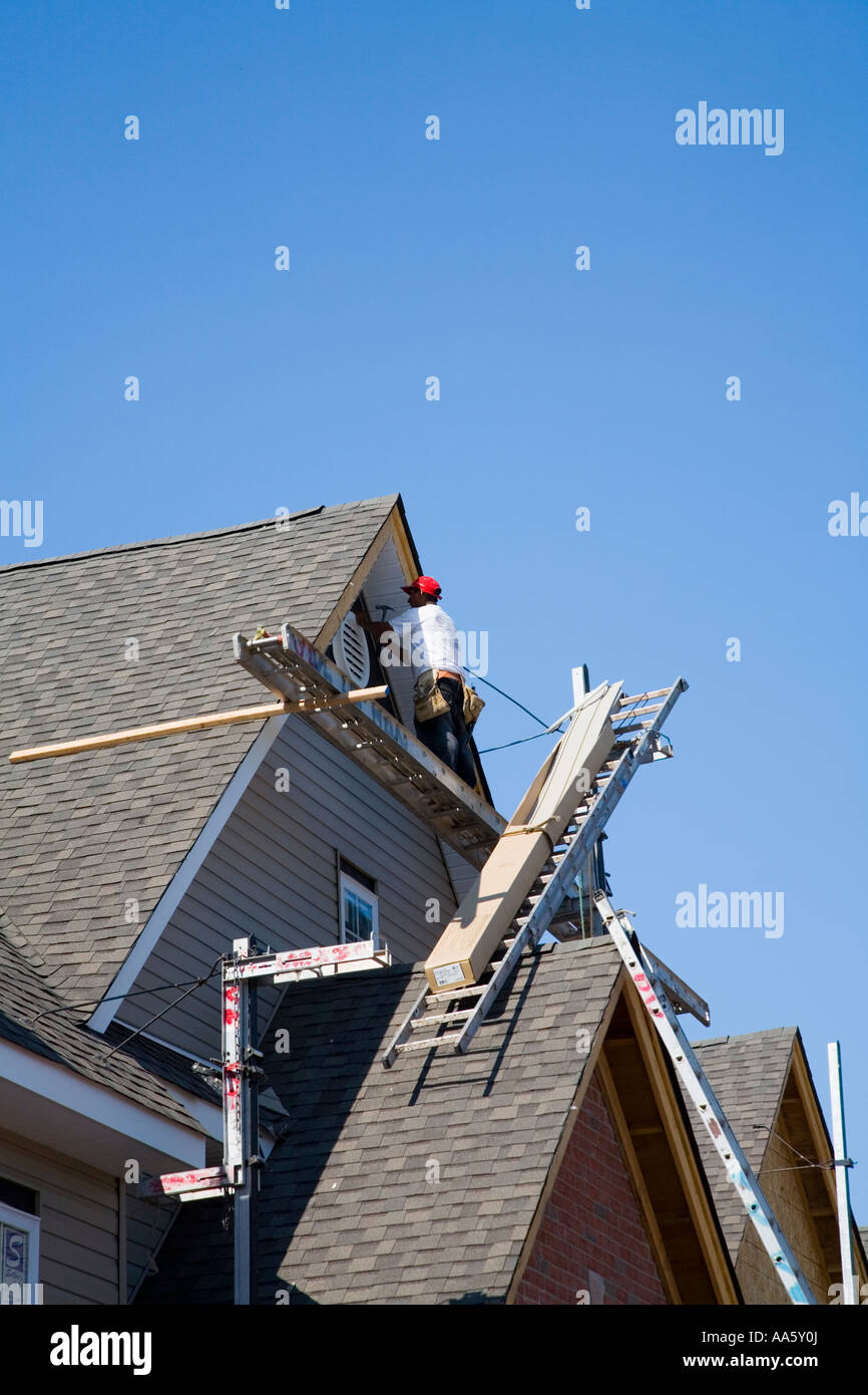 Installing vinyl siding hi-res stock photography and images - Alamy