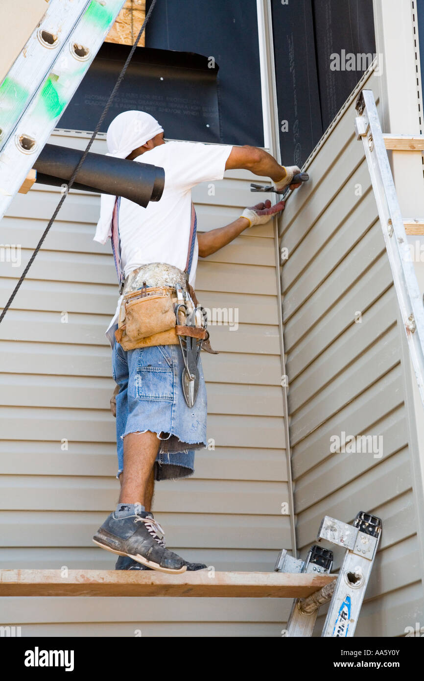 Installing vinyl siding hi-res stock photography and images - Alamy