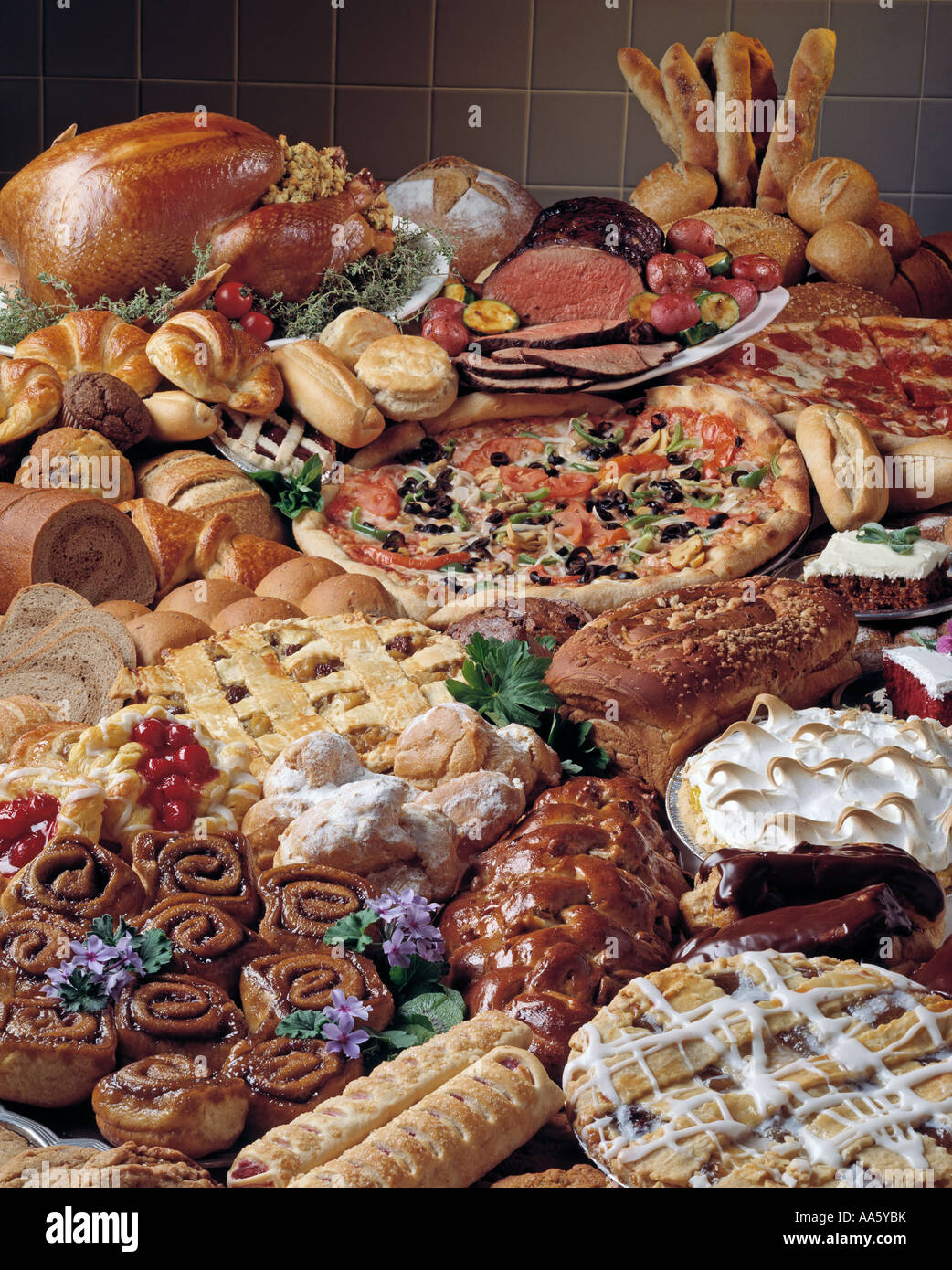 Roast dinner buffet home hi-res stock photography and images - Alamy