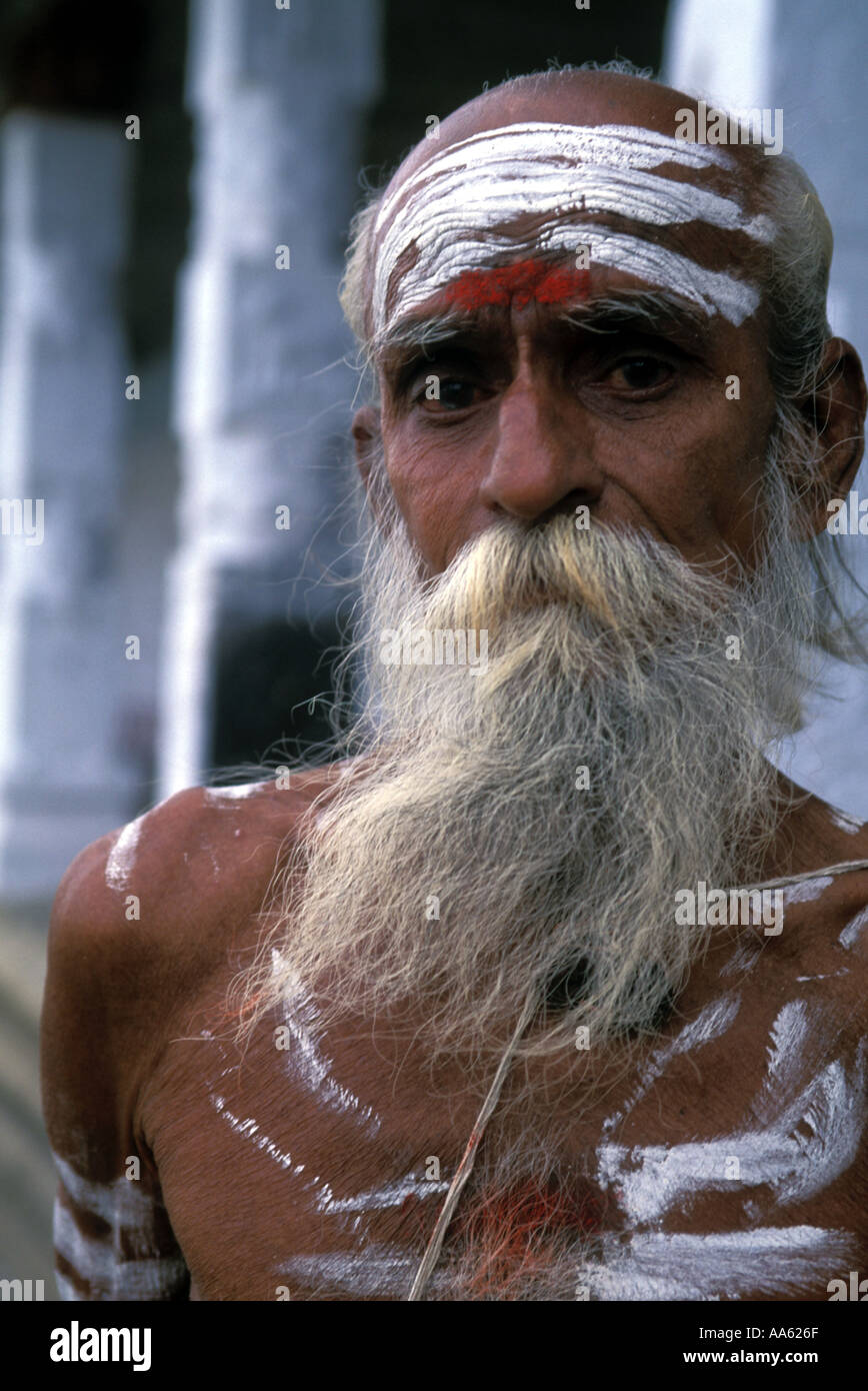 White bearded sadhu hi-res stock photography and images - Alamy