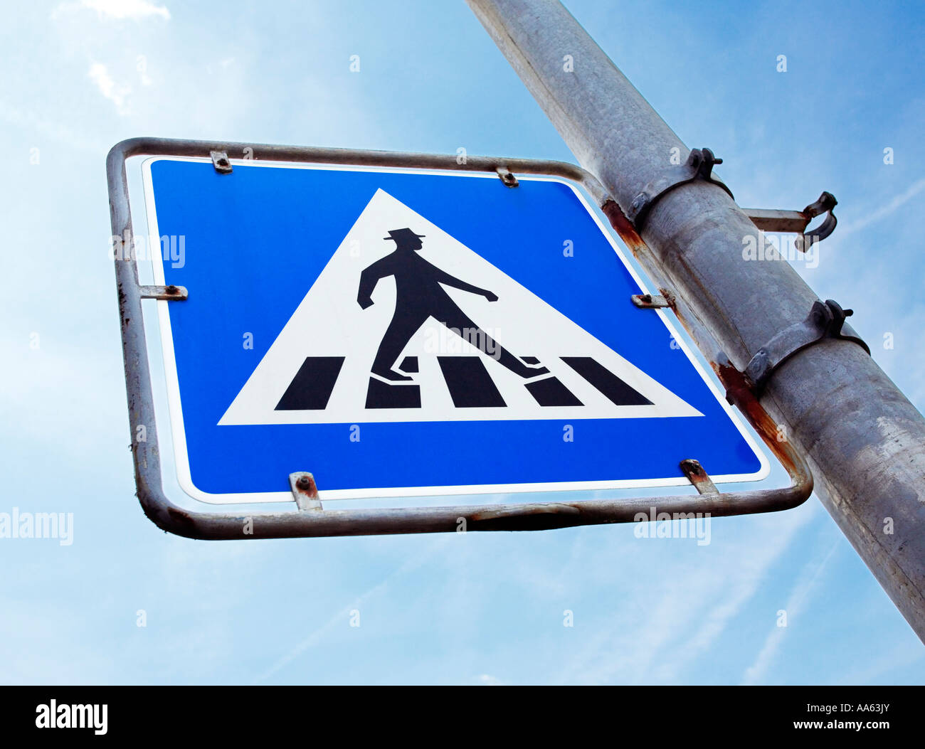 German pedestrian crossing sign, Germany, Europe Stock Photo - Alamy