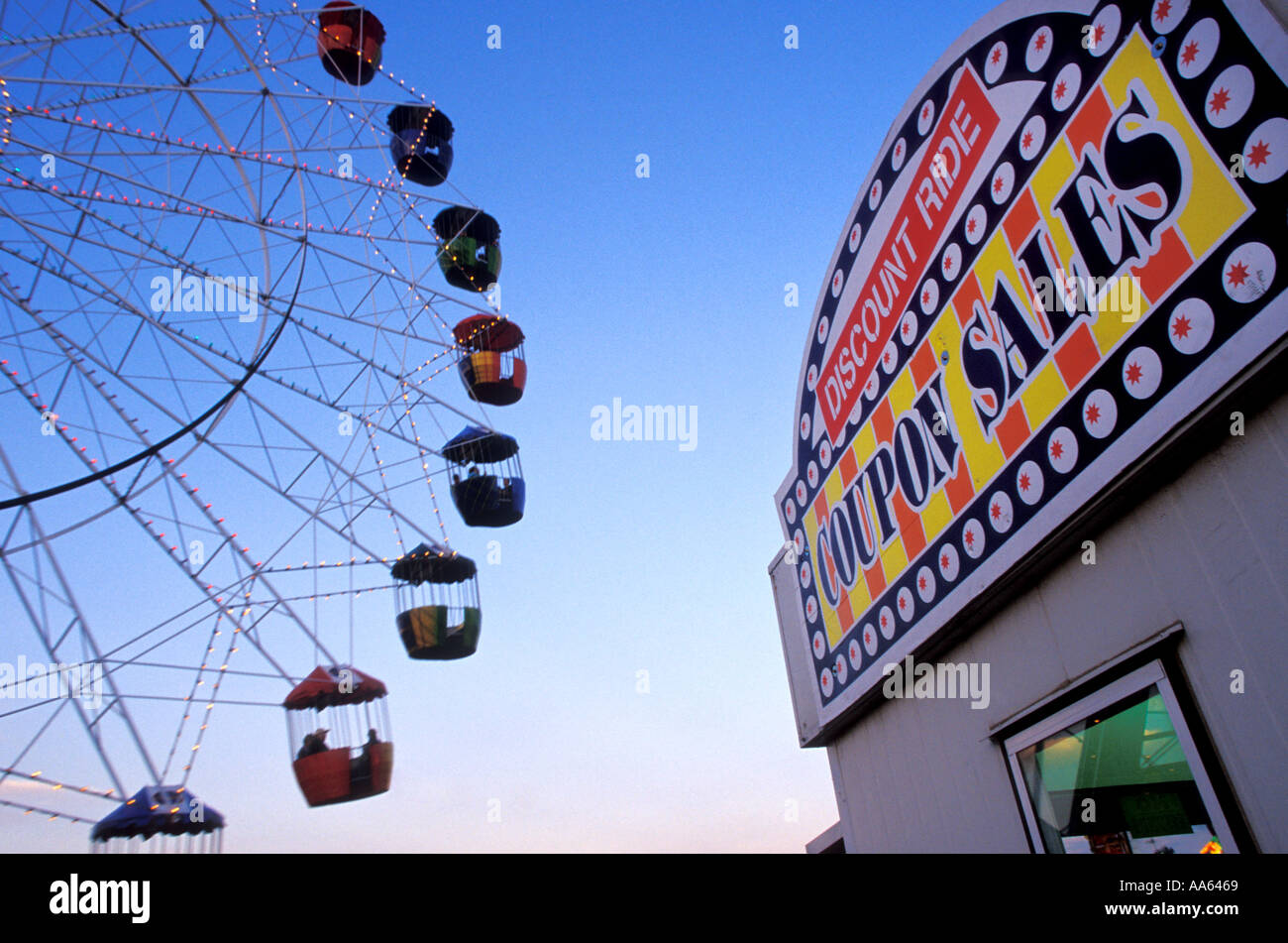 Ticket booth children hi-res stock photography and images - Alamy
