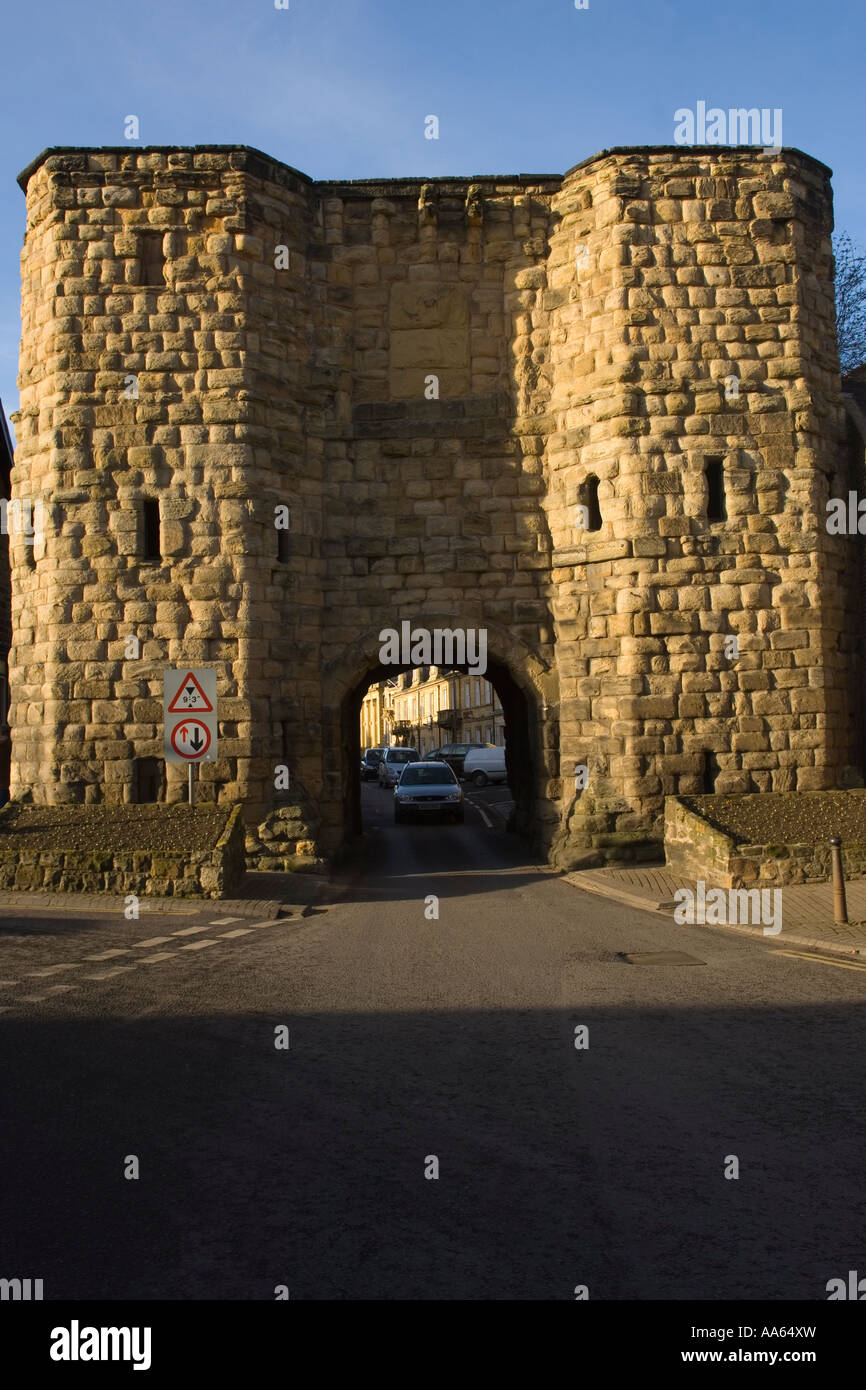 The Hotspur Tower or Bondgate tower Alnwick Northumberland May 2007 ...
