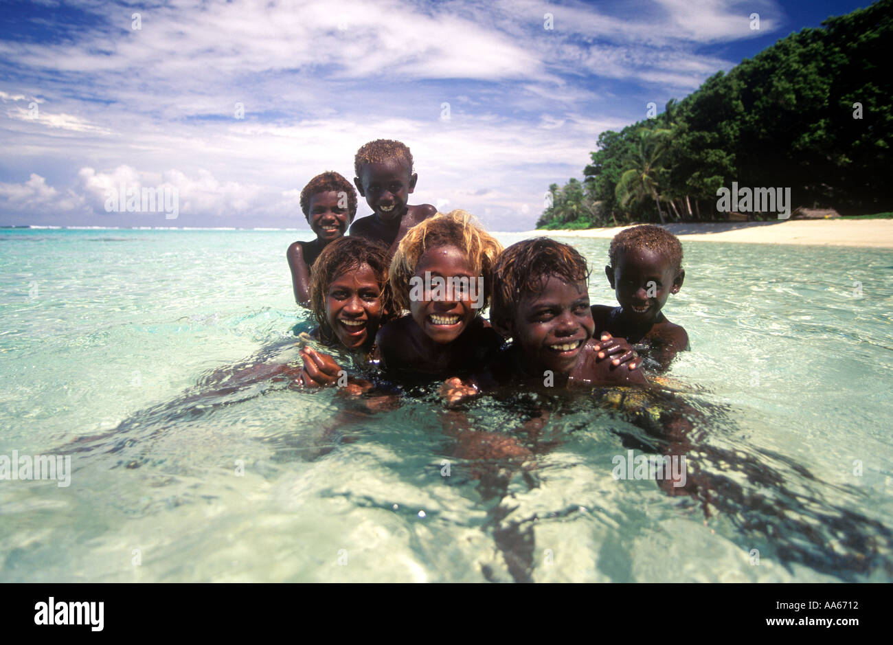 Solomon islands water children hi-res stock photography and images - Alamy