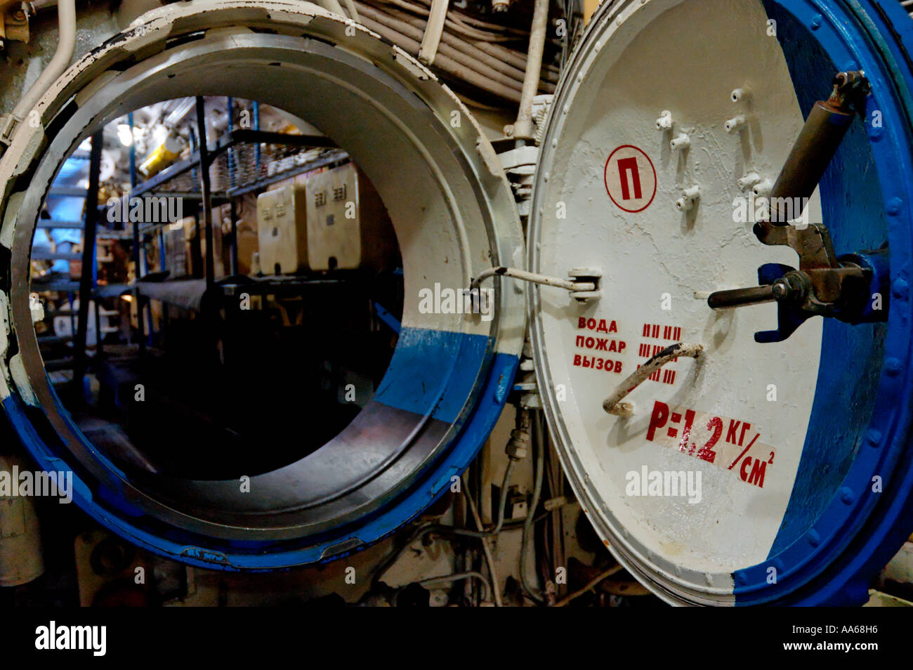 Interior hatch of a Russian submarine at the Maritime Museum San Stock ...