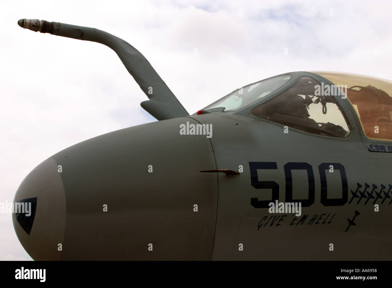 Electronic warfare jammer hi-res stock photography and images - Alamy