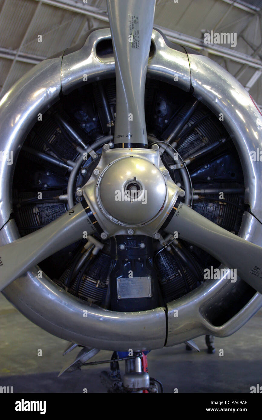 Wright radial engine hi-res stock photography and images - Alamy