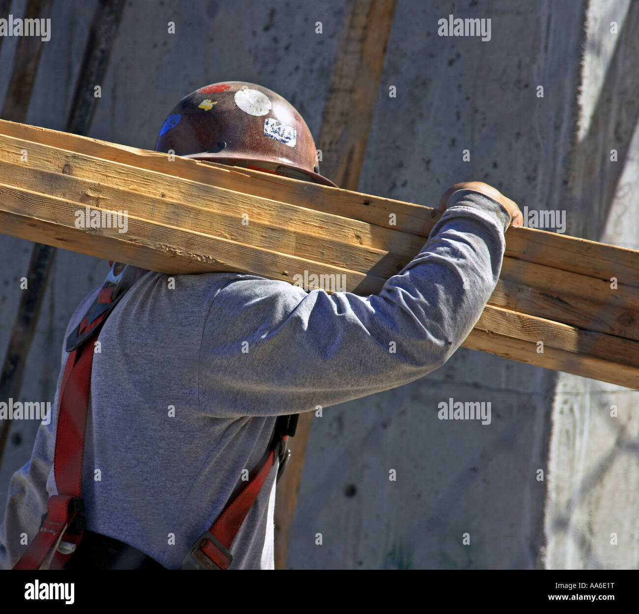 A construction worker on a hot summer day Stock Photo - Alamy