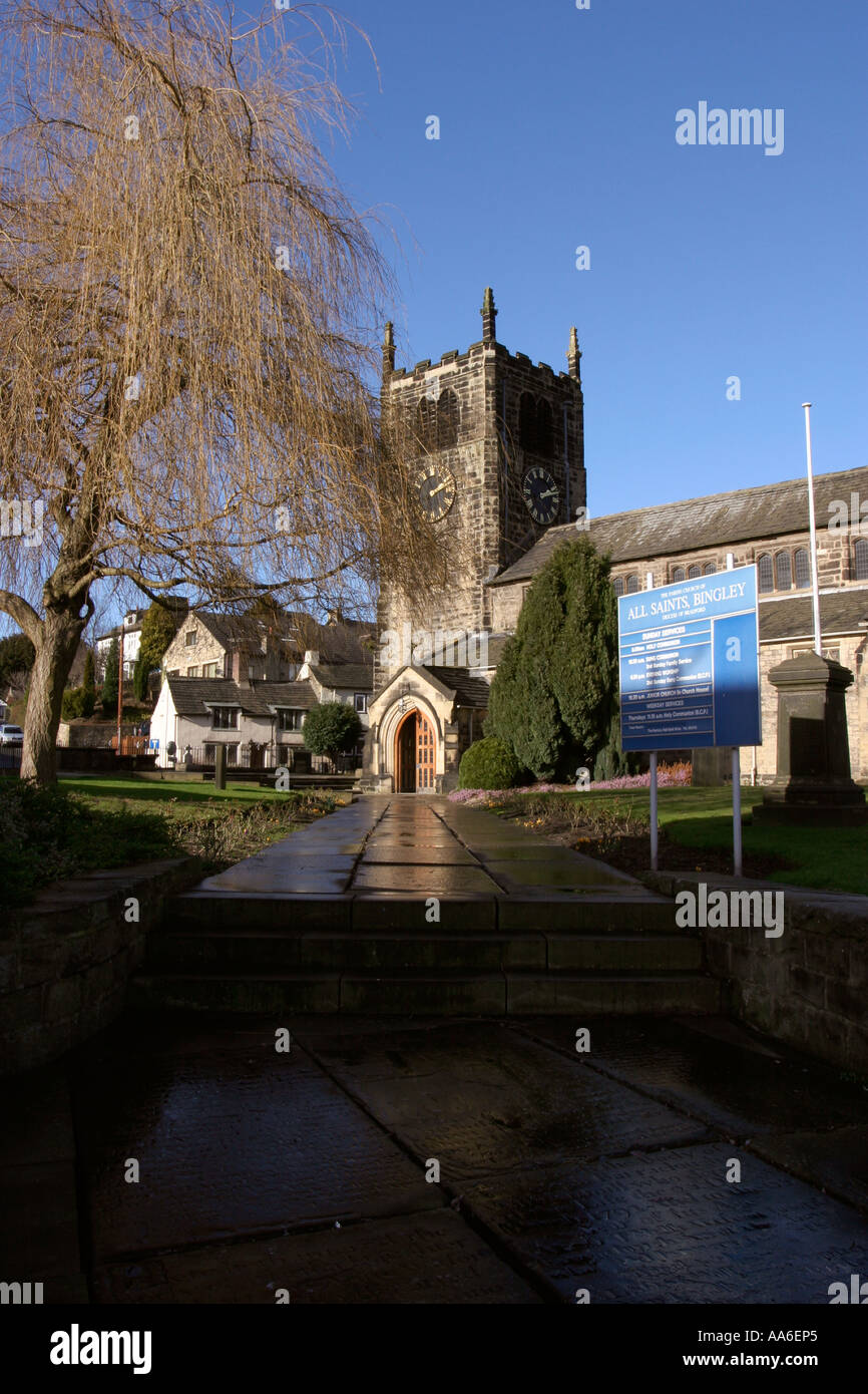 Bingley town centre hi-res stock photography and images - Alamy