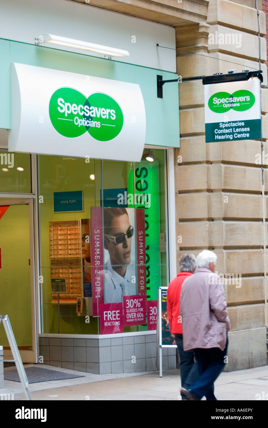 Specsavers hi-res stock photography and images - Alamy