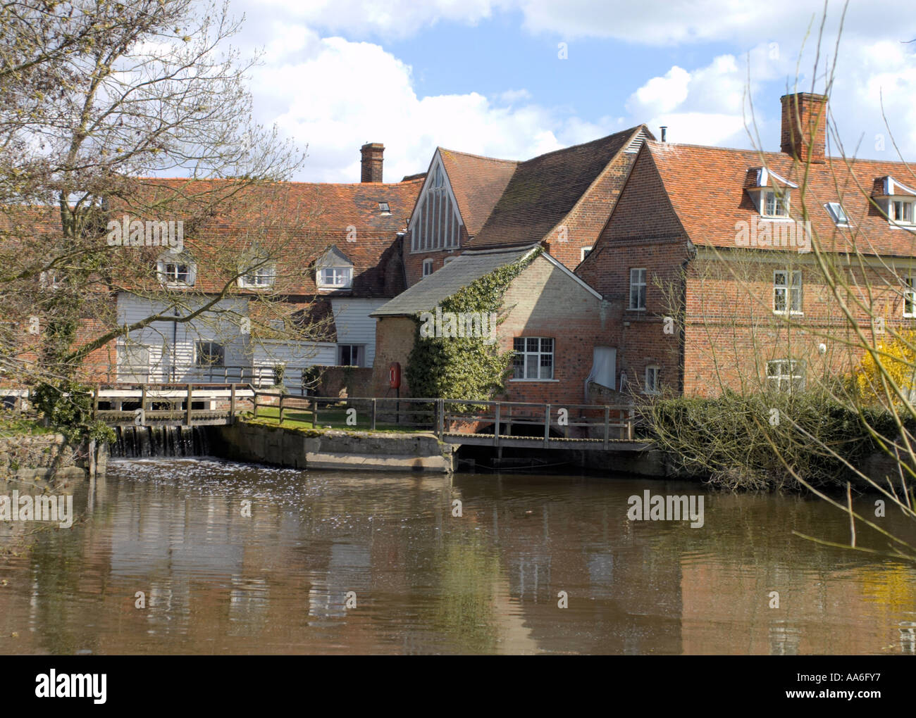 Flatford Mill in Constable Country Norfolk Stock Photo - Alamy