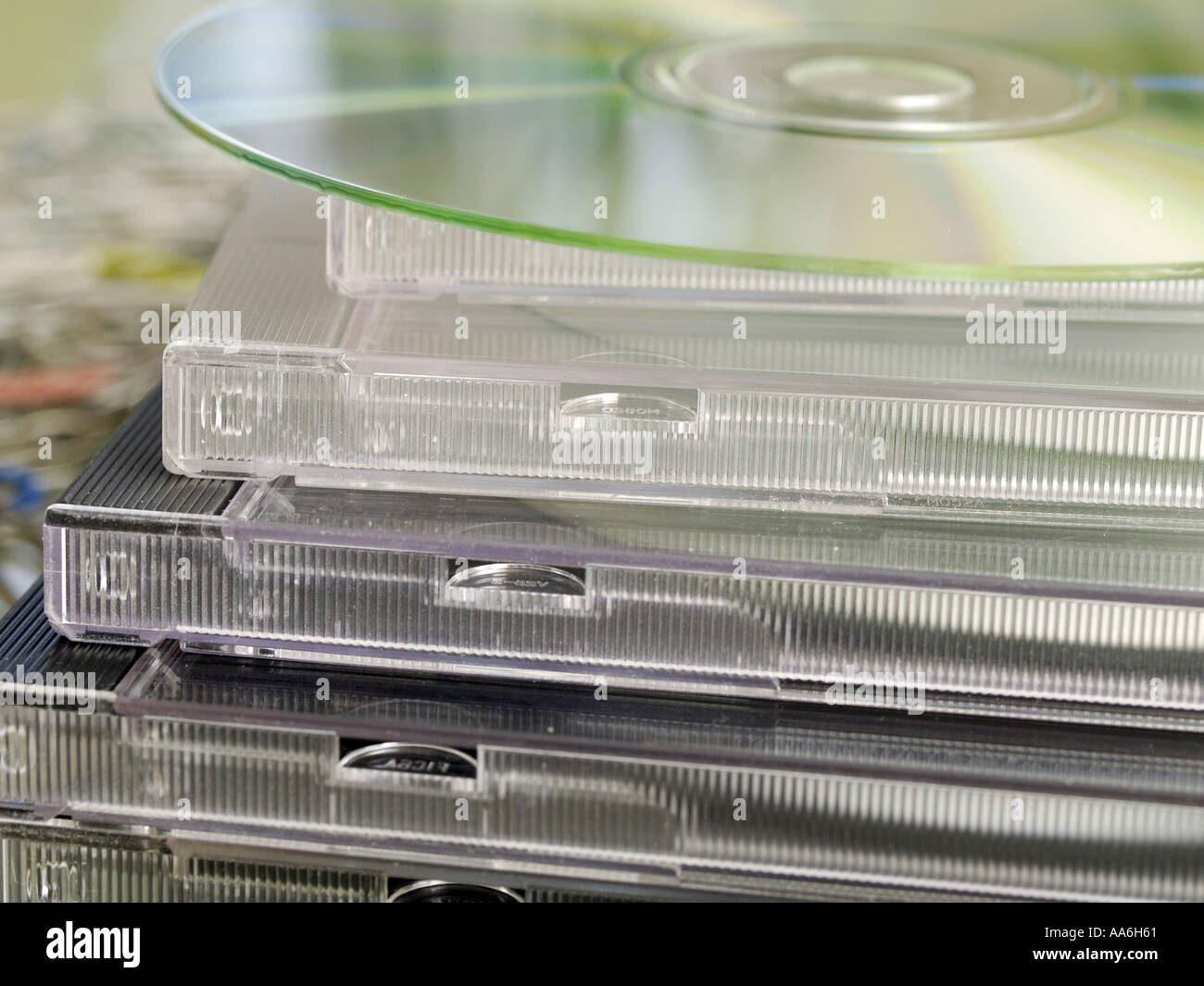 Jewel boxes hi-res stock photography and images - Alamy