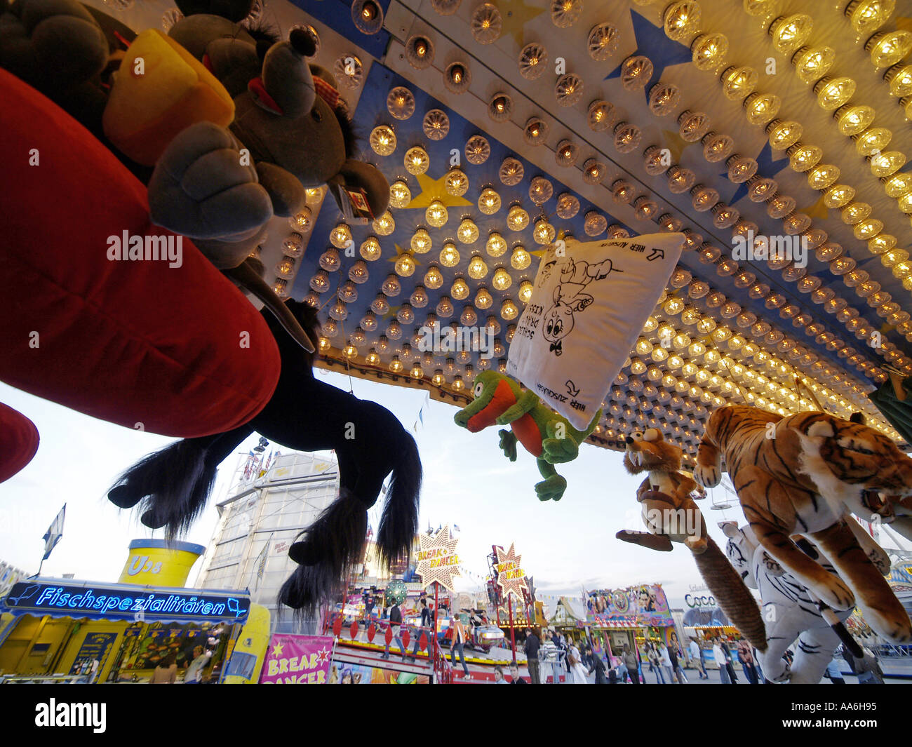 Wiesn hi-res stock photography and images - Alamy