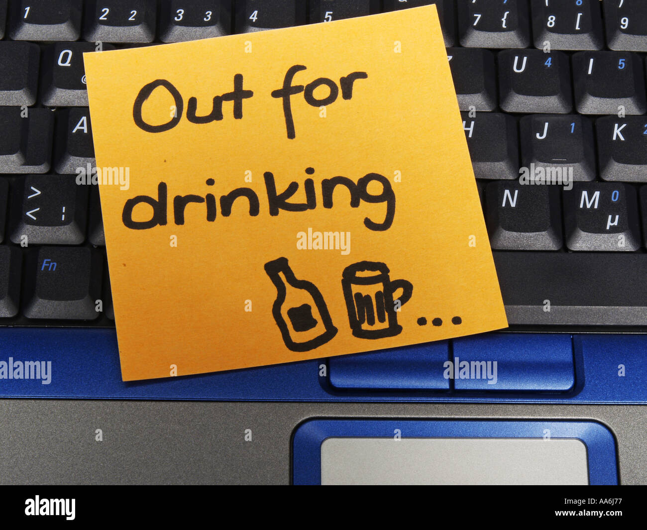 memo note on notebook, out for drinking Stock Photo - Alamy