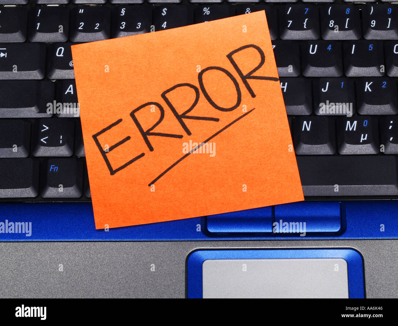 memo note on notebook, error Stock Photo - Alamy