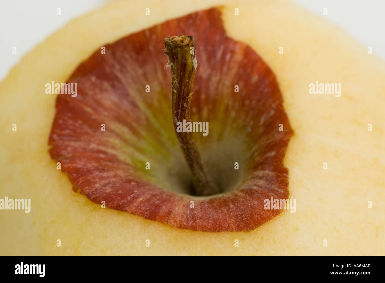 an apple peeled Stock Photo - Alamy