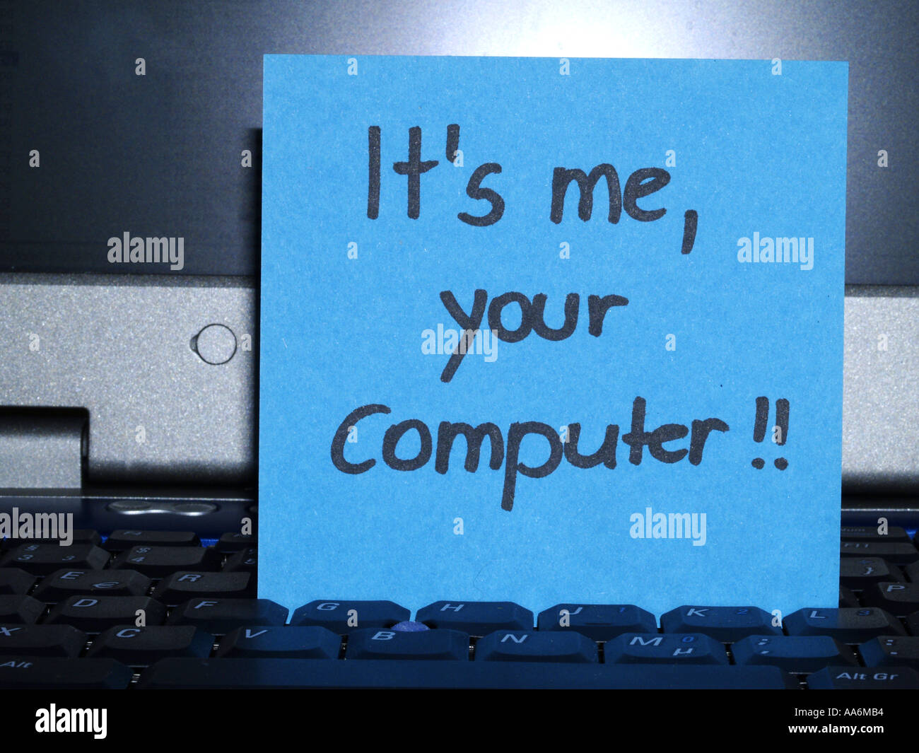 memo note on notebook, It´s me, your computer Stock Photo - Alamy
