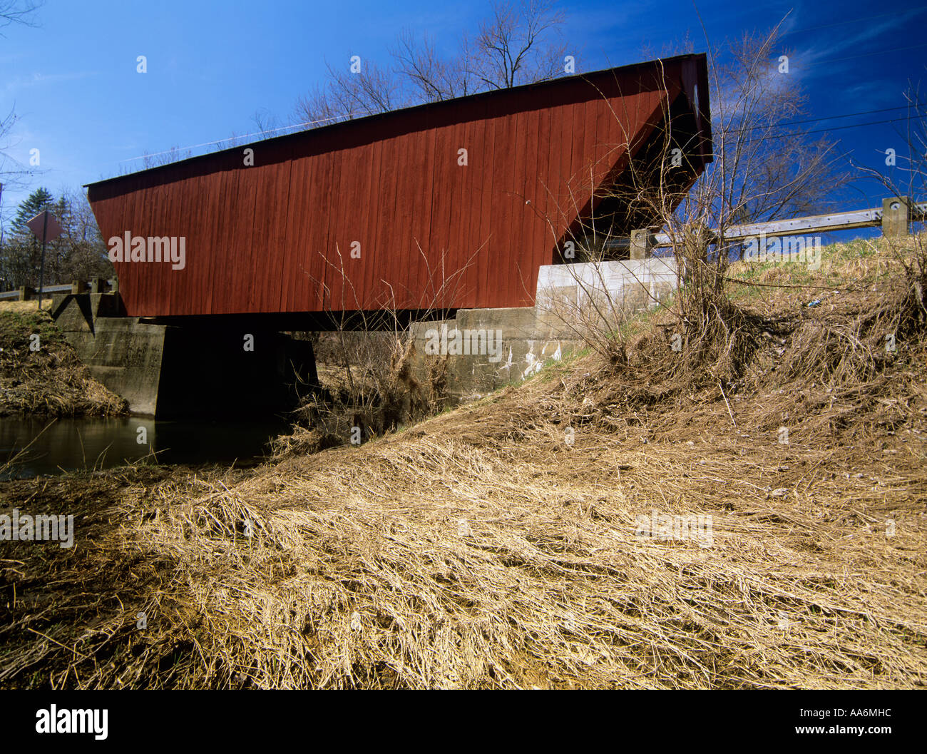 Cooley Covered Bridge Located in Pittsford Vermont USA which crosses ...