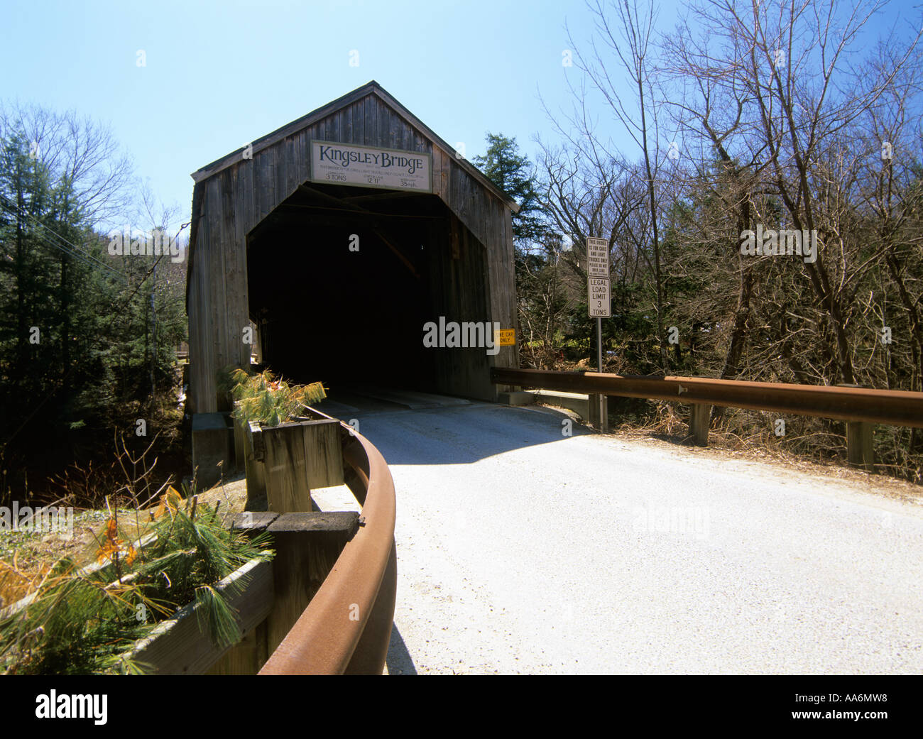 Kingsley covered bridge hi-res stock photography and images - Alamy