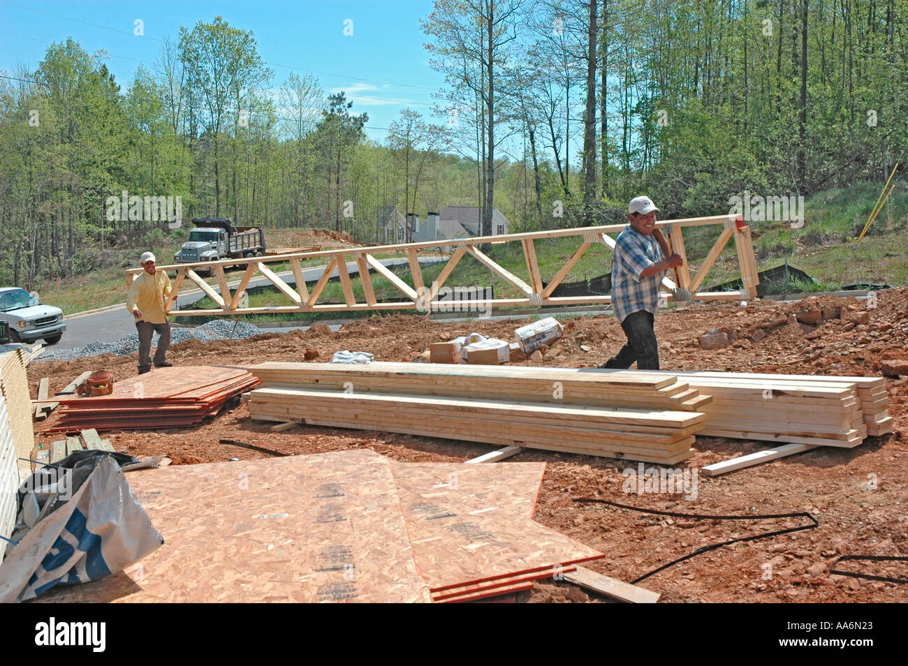 Rough framing crew from Mexico and Guadamala working in Atlanta USA on ...