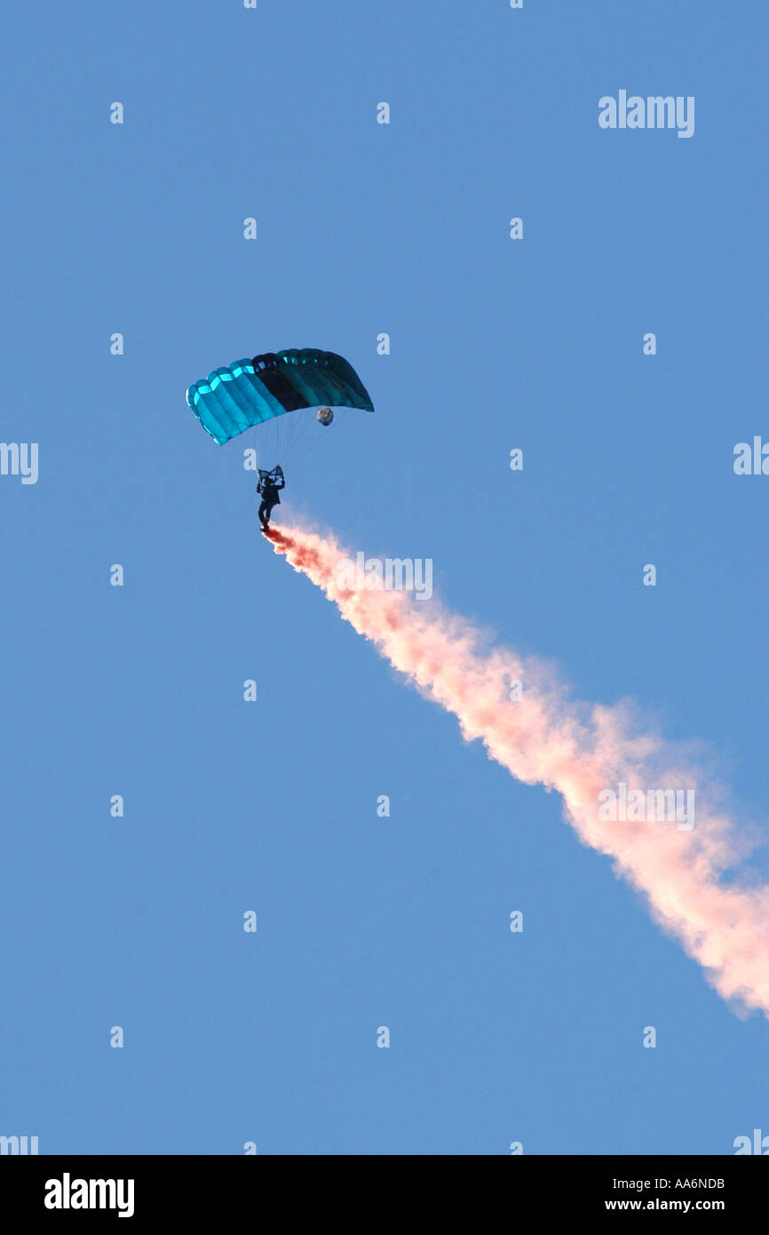 Freefall parachute Skydiving Stock Photo - Alamy