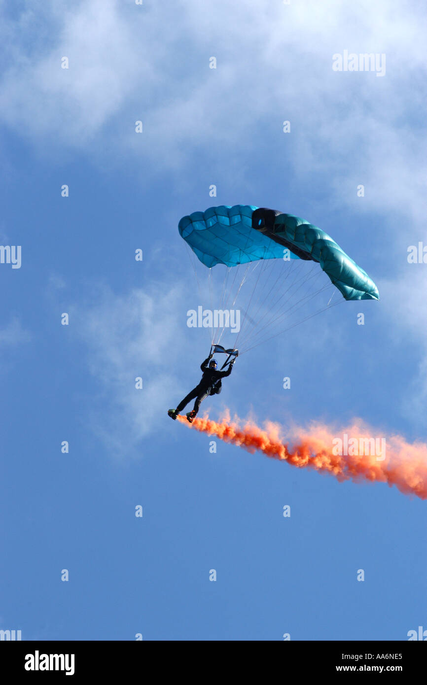 Freefall parachute Skydiving Stock Photo - Alamy