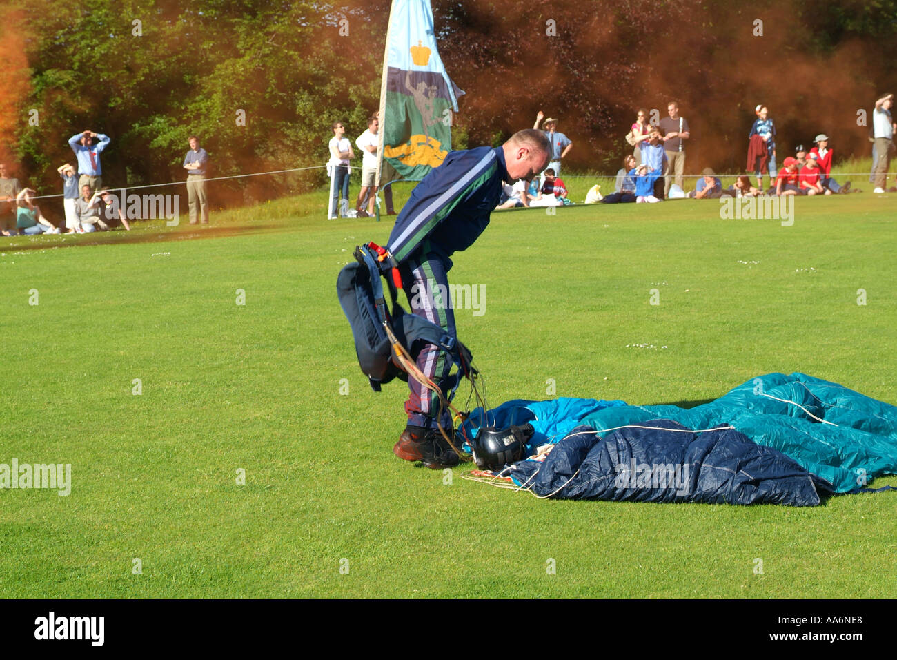 Freefall Parachute skydiving Stock Photo - Alamy