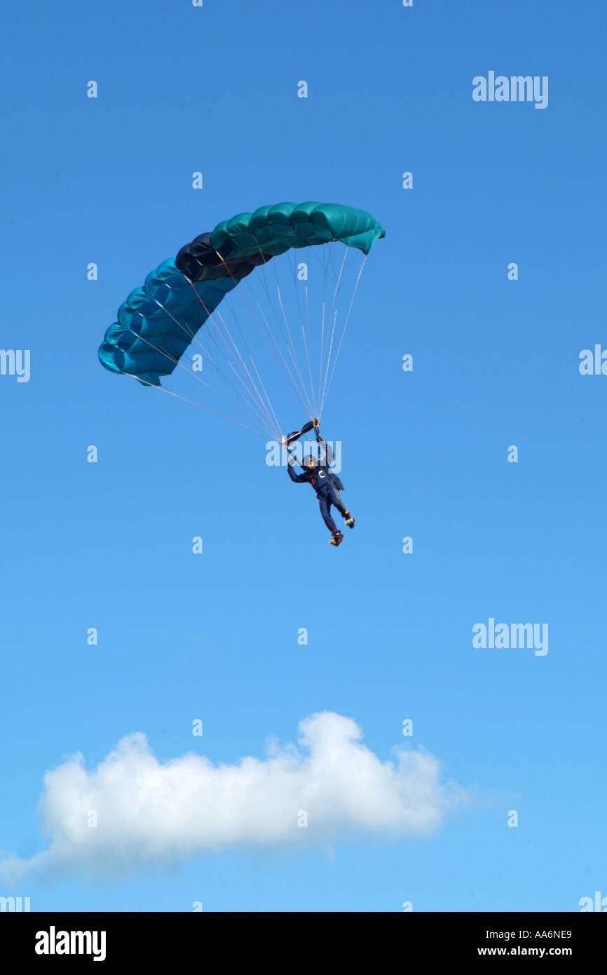 Freefall Parachute skydiving Stock Photo - Alamy