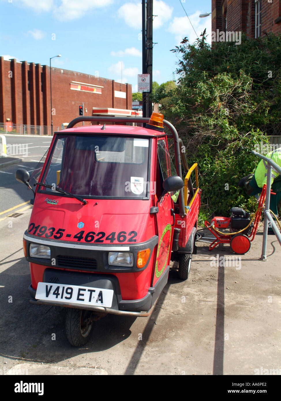 Trash truck india hi-res stock photography and images - Alamy