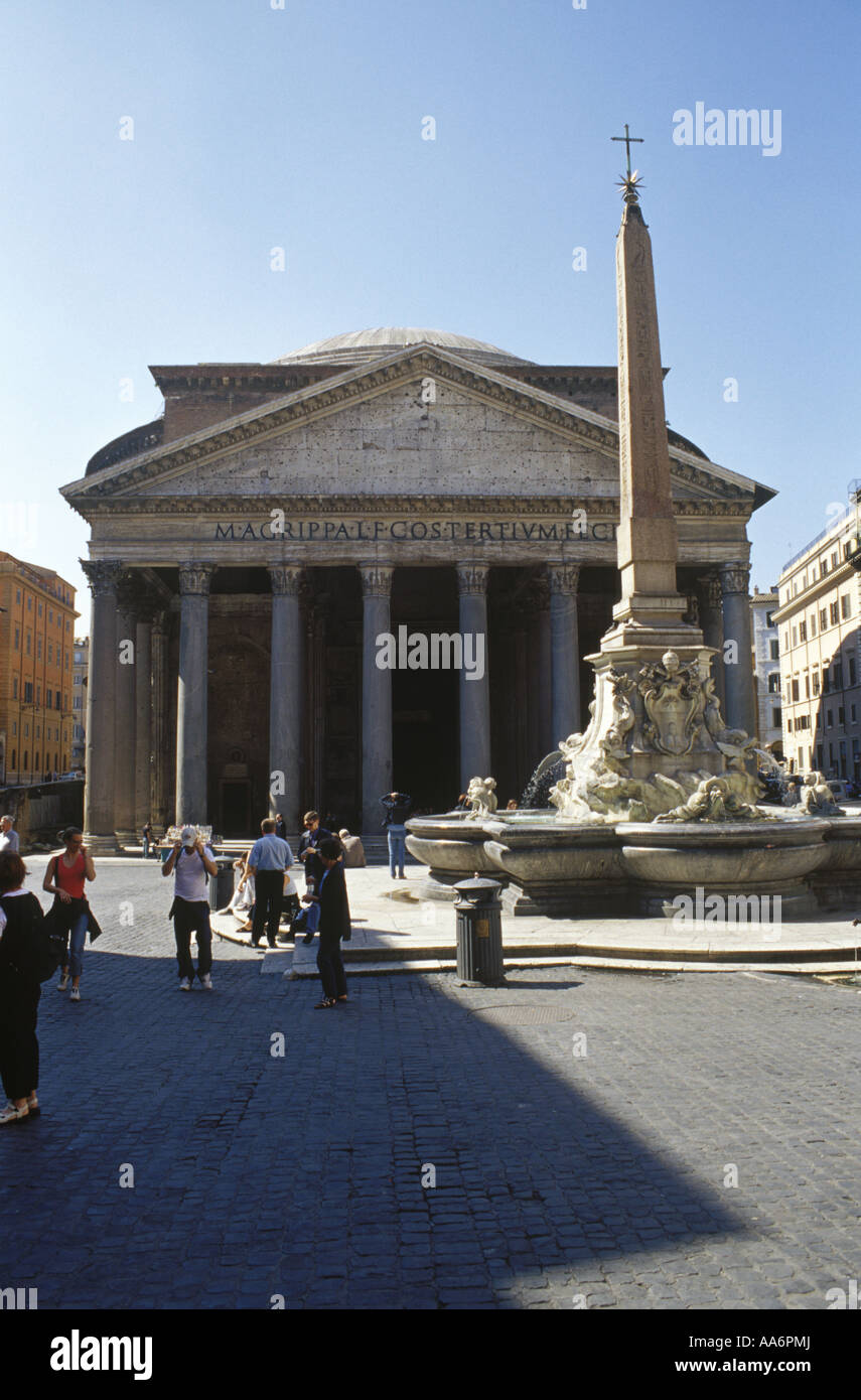 The ancient Pantheon in Rome Italy Stock Photo - Alamy