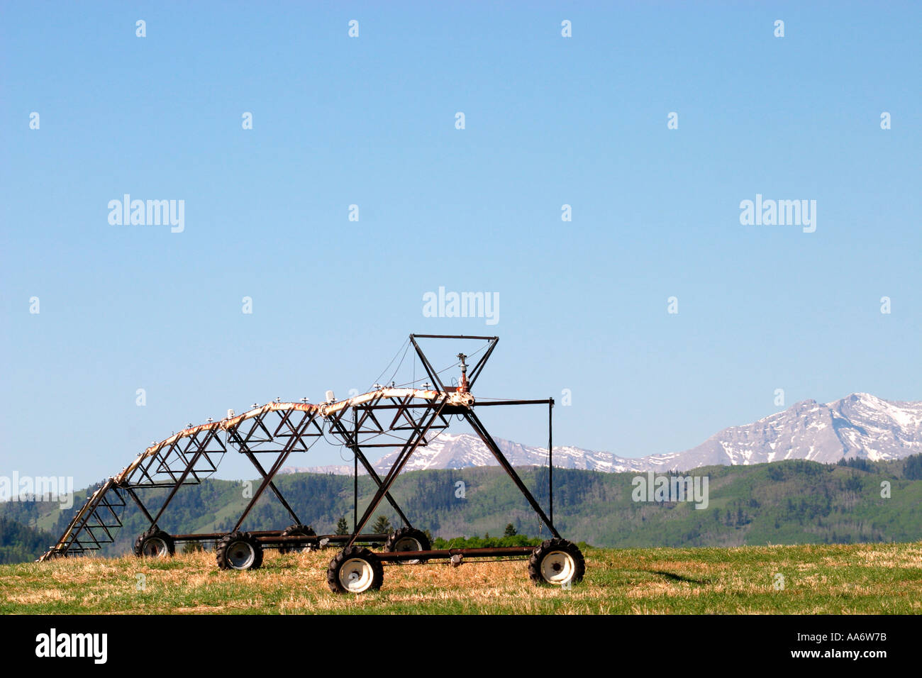 Mobile farm irrigation equipment hi-res stock photography and images ...