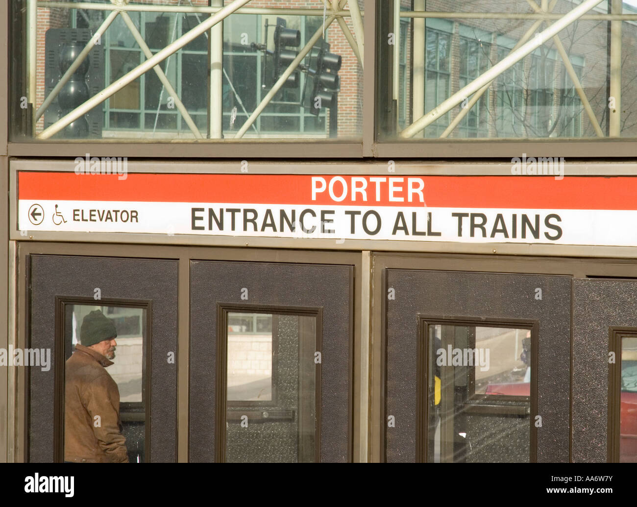 Harvard square cambridge subway hi-res stock photography and images - Alamy