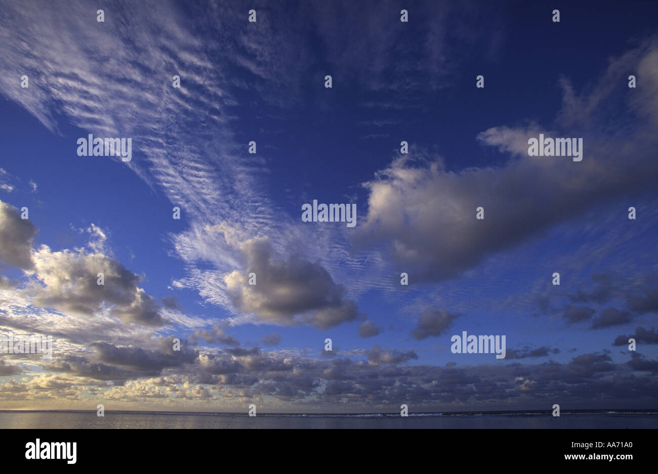 Sunrise Rarotonga Cook Islands Stock Photo - Alamy