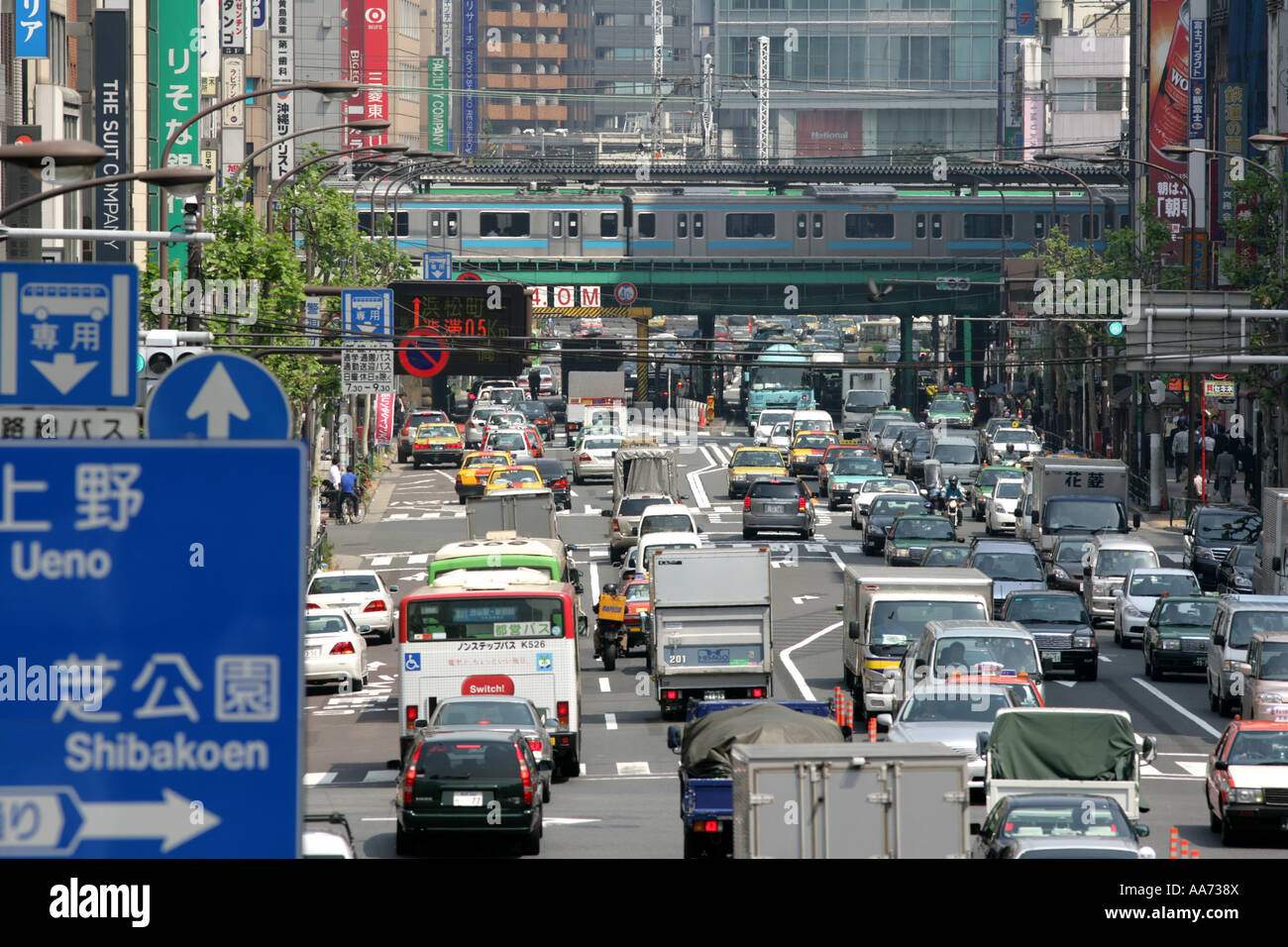 Tokyo traffic jam hi-res stock photography and images - Alamy