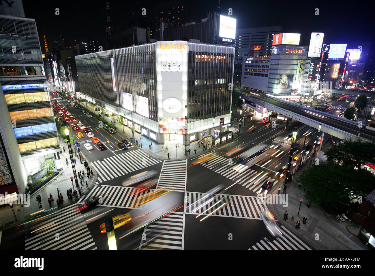 Tokyo shopping district sony hi-res stock photography and images - Alamy