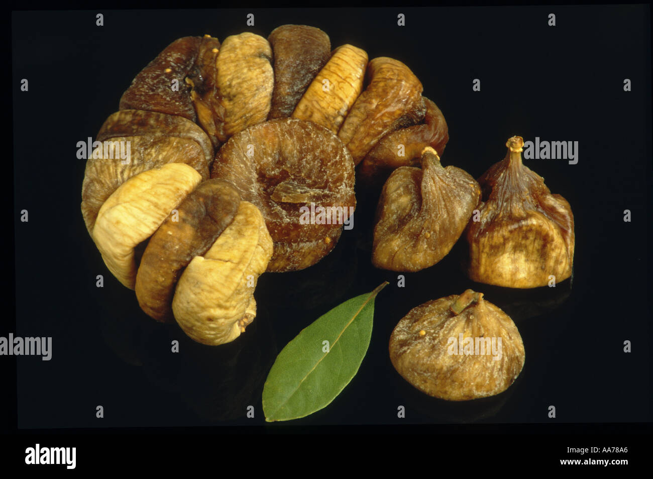 Fruits dry dried figs Feigen Stock Photo - Alamy