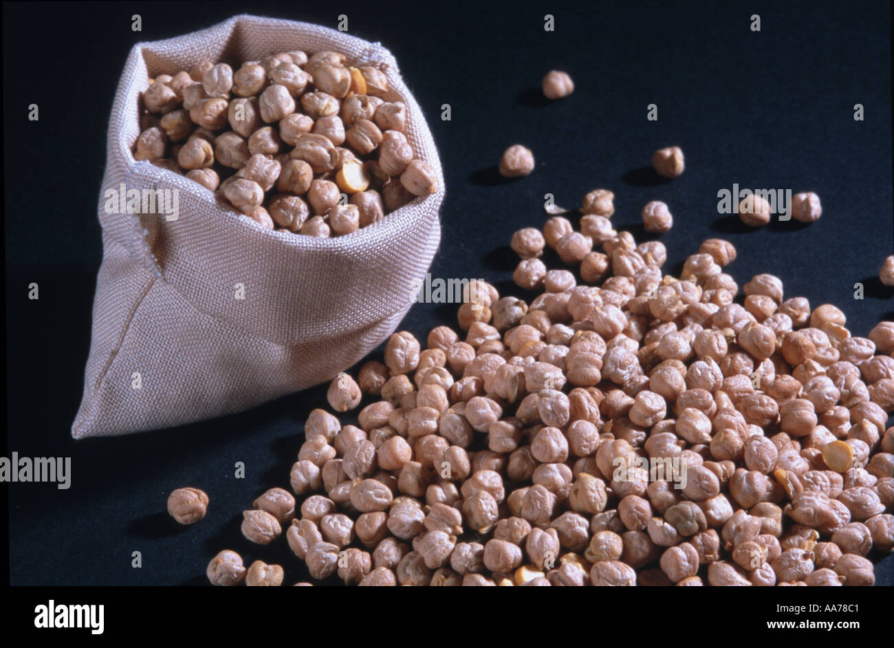 Dry dried peas Stock Photo - Alamy