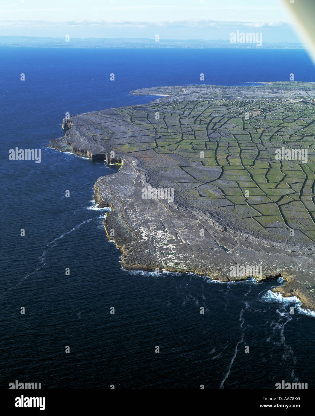 remote island on irelands atlantic west coast, county galway, wild ...