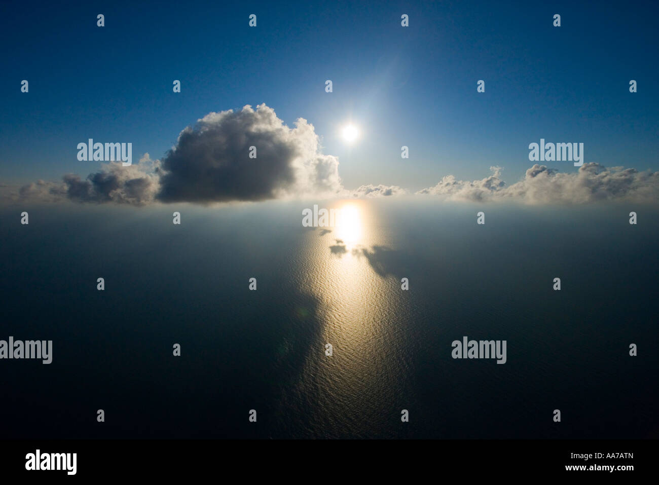 Light shining above head hi-res stock photography and images - Alamy