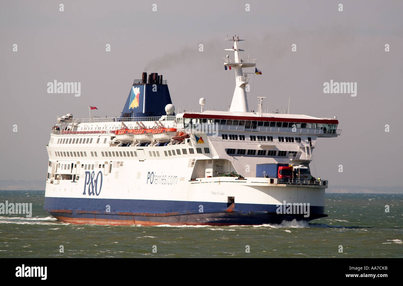 Port of Calais northern France Europe EU. P and O Cross channel ferry ...