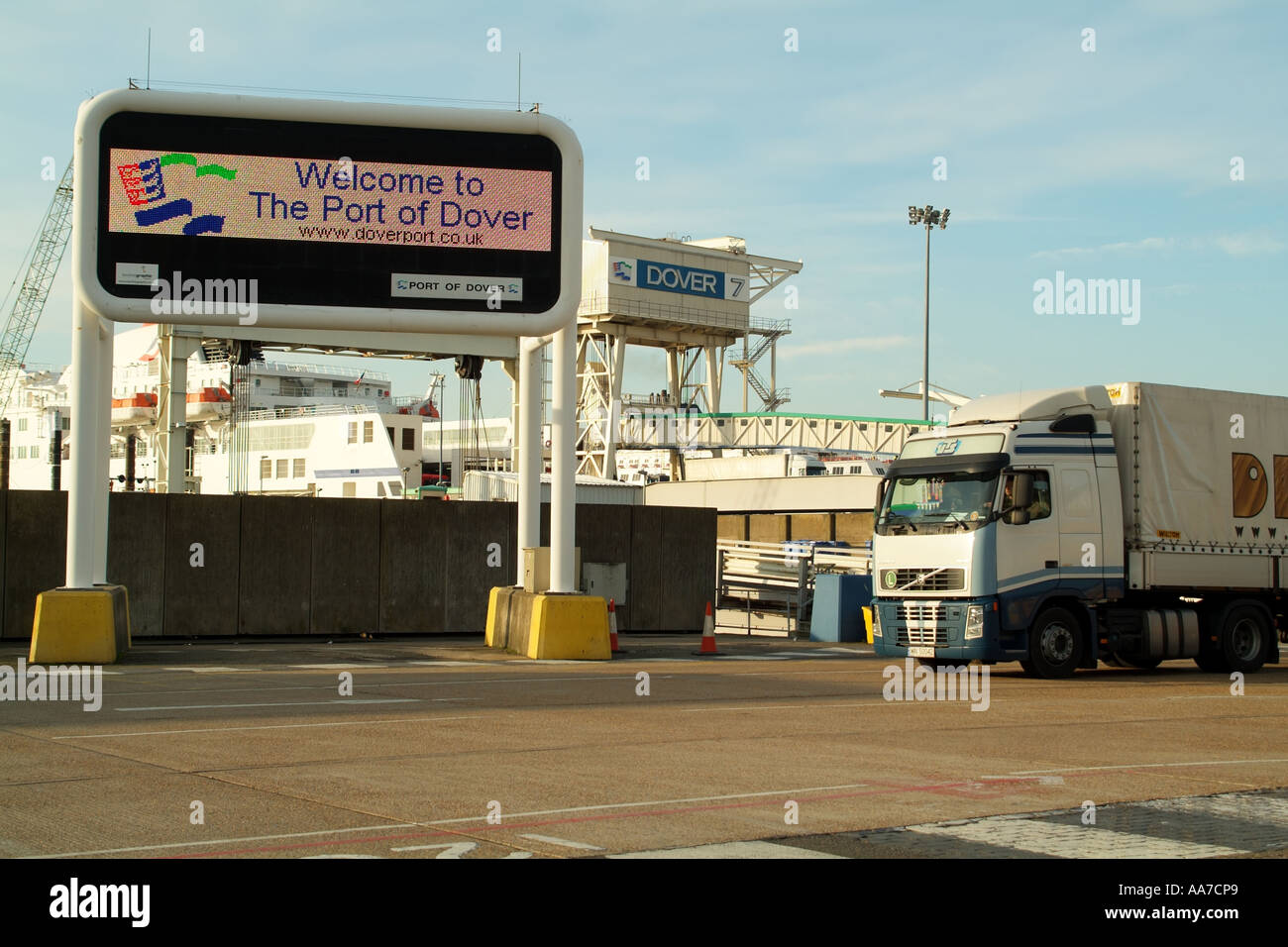 Dover ferry port. Lorry disembarking from cross channel ferry Stock ...