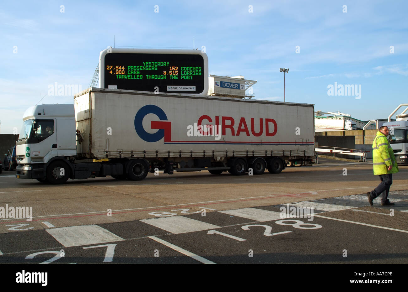 Uk lorry fleet hi-res stock photography and images - Alamy