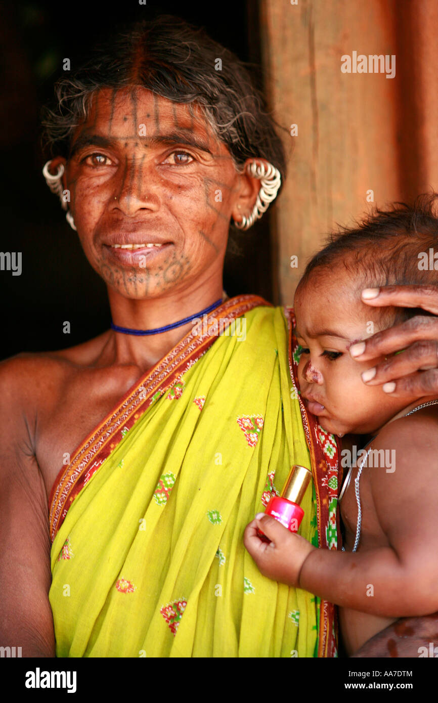Mother and child at a village near Baliguda, Orissa, India Stock Photo ...