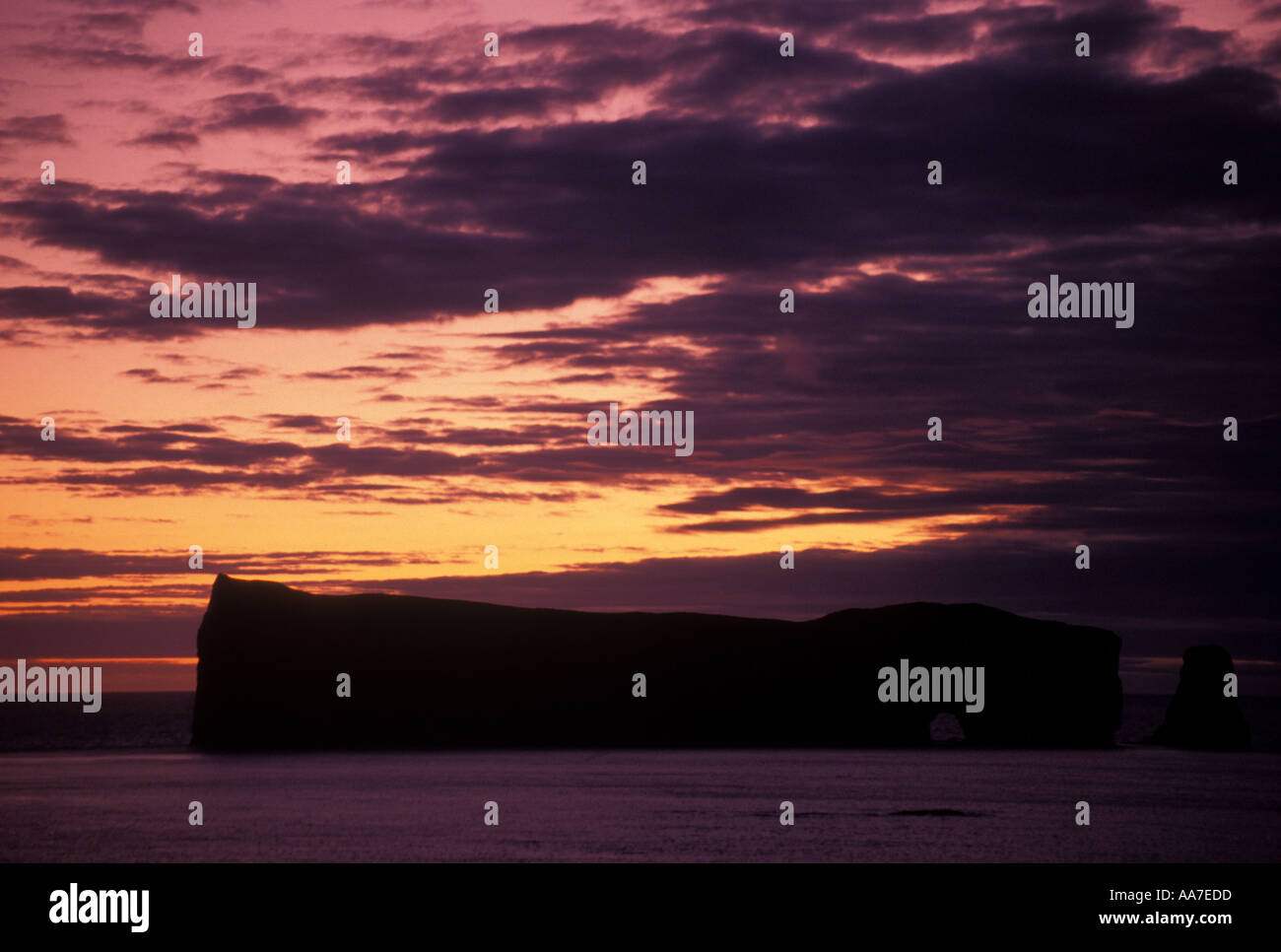 Perce rock gaspe quebec sunset hi-res stock photography and images - Alamy