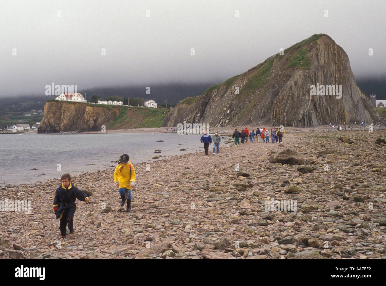 Perce rock low tide quebec hi-res stock photography and images - Alamy