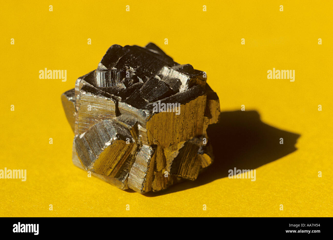 Iron sulfide hi-res stock photography and images - Alamy